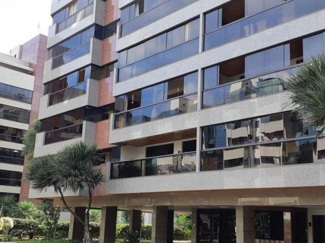 Apartamento à venda na Asa Norte