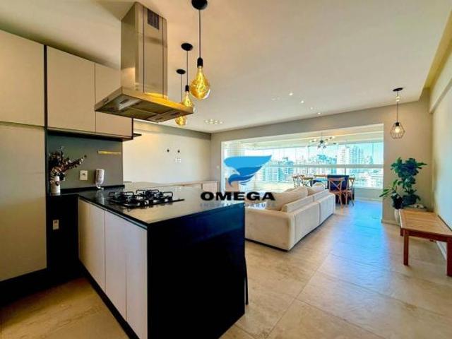 Apartamento à venda na Astúrias no Guarujá | Omega Imóveis