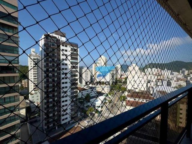 Apartamento à venda na Astúrias no Guarujá | Omega Imóveis