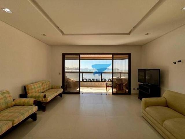 Apartamento à venda na Astúrias no Guarujá | Omega Imóveis