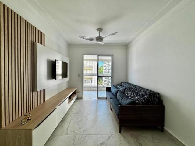 Apartamento à Venda na Astúrias no Guarujá | Qvista inteligência imobiliário