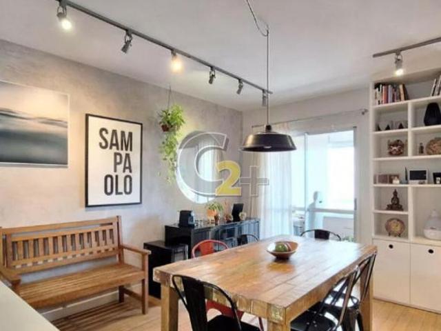 Apartamento á venda na Barra Funda, 2 quartos, 1 suíte, 2 vagas de garagem