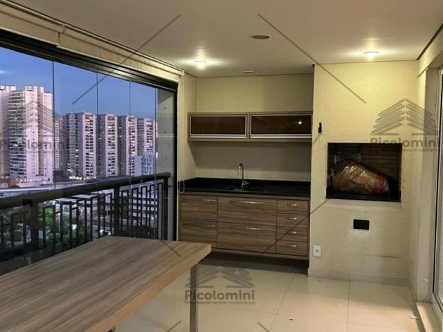 Apartamento à venda na Barra Funda, 4 quartos, 1 suíte, varanda gourmet, 3 banheiros, 2 vagas, 165m²