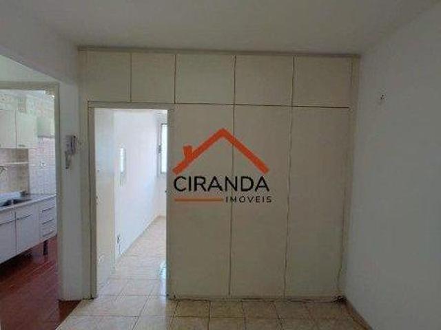 Apartamento com Vista Livre e Janela Antirruído Perto da Paulista!