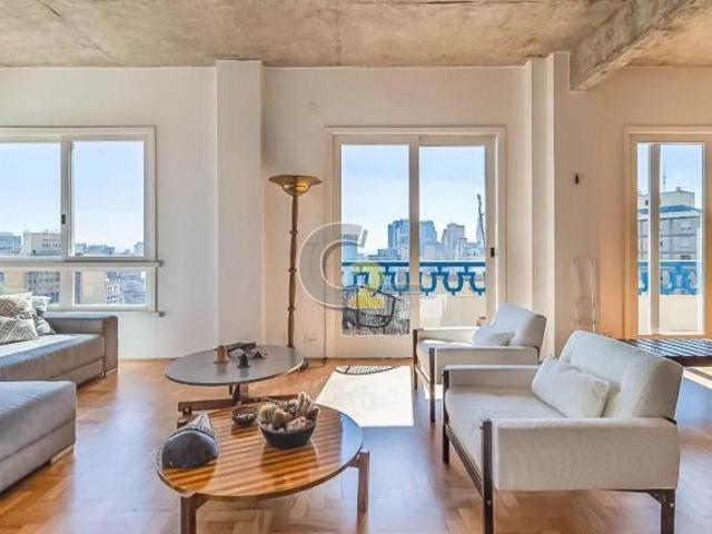 Apartamento à venda na Bela Vista com 2 suítes e 1 vaga