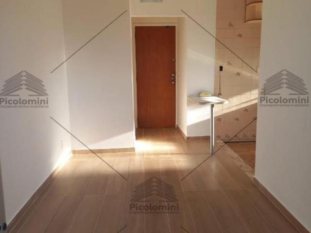 Apartamento à Venda na Bela Vista, com 37 metros, 1 quarto, sala 2 ambientes com varanda, 1 banheiro
