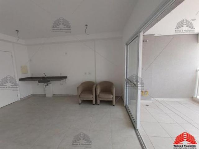 Apartamento a venda na Bela Vista, Rua Paim, 363, 1 dormitório, 1 vaga, varanda. 500 METROS DA AVENI