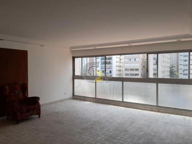Apartamento à venda na Cerqueira César, com 3 dormitórios, 1 suíte e 2 vagas