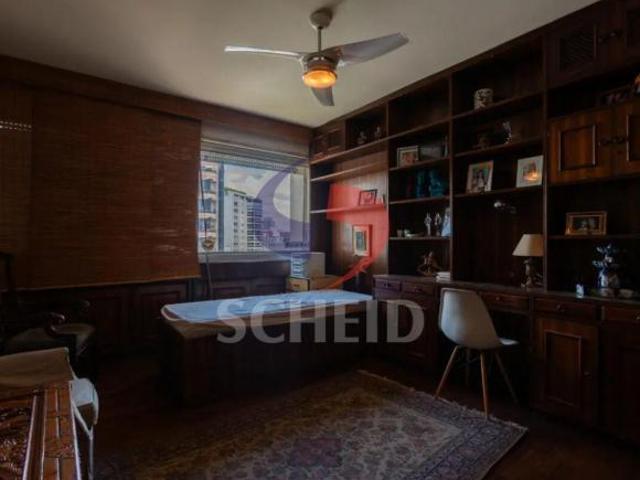 Apartamento á Venda na Cerqueira César com 182m², 3 quartos sendo 1 suítes, 3 vagas