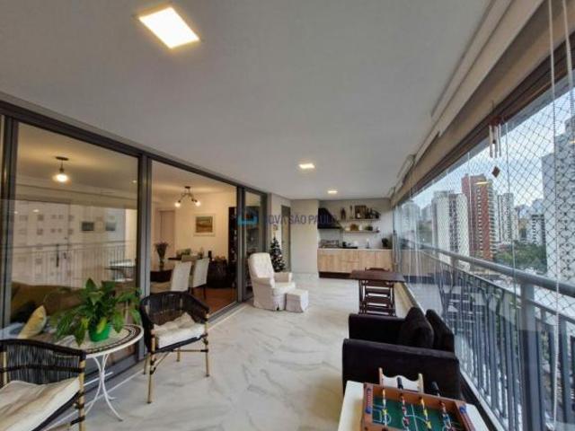 Apartamento a venda na Chácara Klabin com 3 suítes