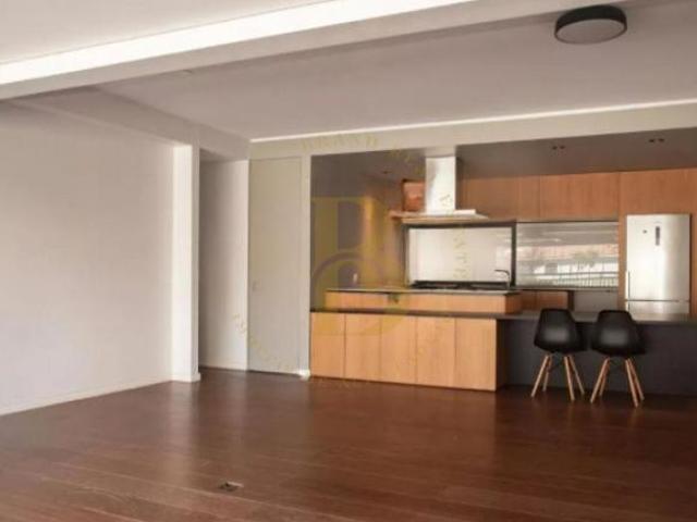 Apartamento à venda na Chácara Inglesa, perto do metrô Praça da Árvore
