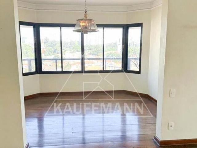 Apartamento à Venda na Chácara Santo Antônio 4 Quartos Suítes 3 Vagas 198m² de Área Útil