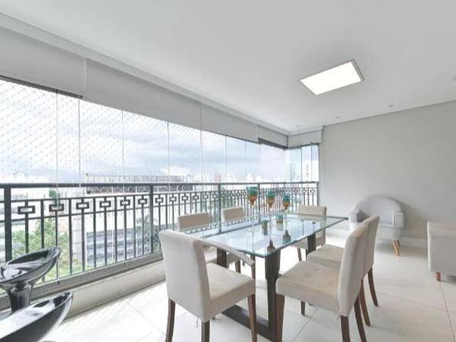 Apartamento à Venda na Chácara Santo Antônio 137 m², 3 Suítes, 3 Vagas de Garagem por R$ 2.730.000,0