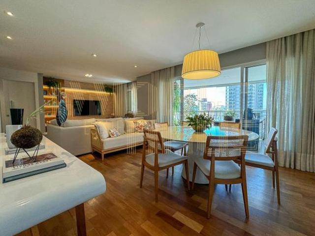Apartamento à venda na Chácara Santo Antônio | 3 Quartos