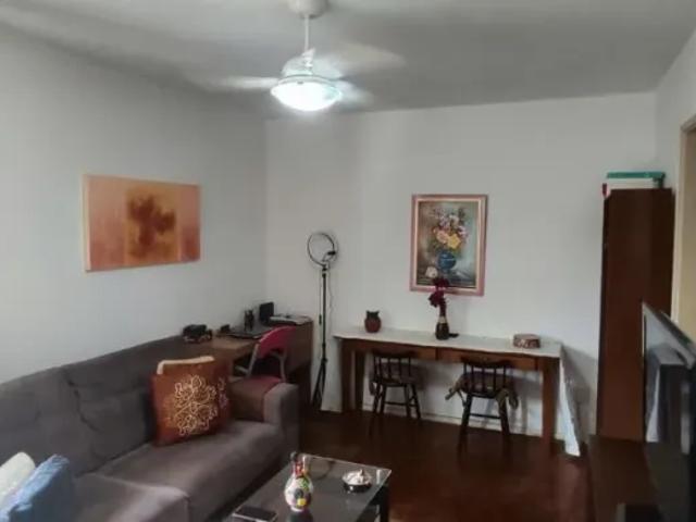 Apartamento à Venda na Cidade Baixa Excelente Localização Próxima à Redenção