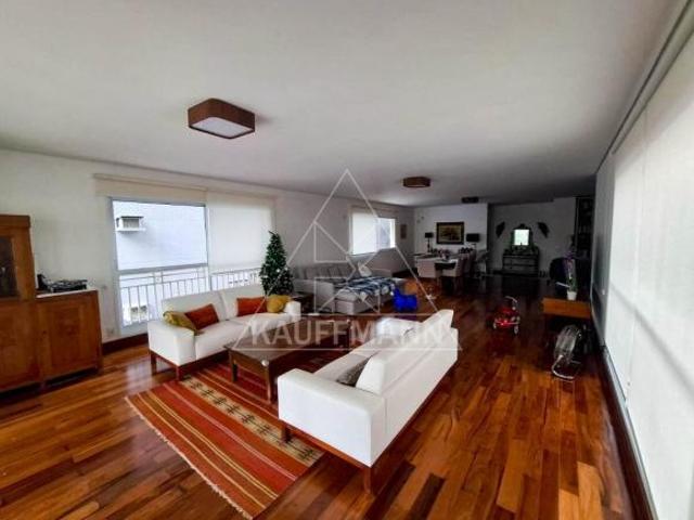 Apartamento à Venda na Consolação 4 Dormitórios 4 Suítes 4 Vagas 302m² A.U