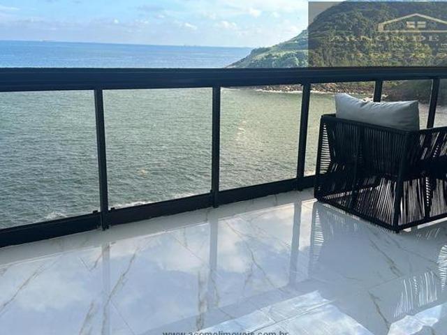 Apartamento à venda na Enseada