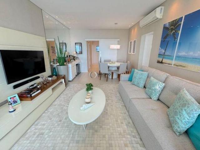 Apartamento a venda na Enseada com vista para o mar, 3 suítes e 2 v