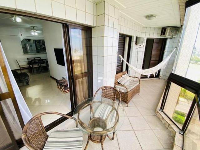 Apartamento à venda na Enseada Guarujá/SP