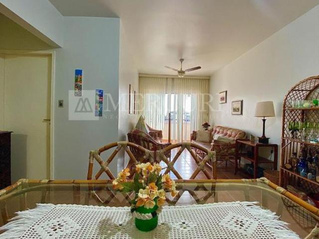Apartamento à venda na Enseada em Guarujá