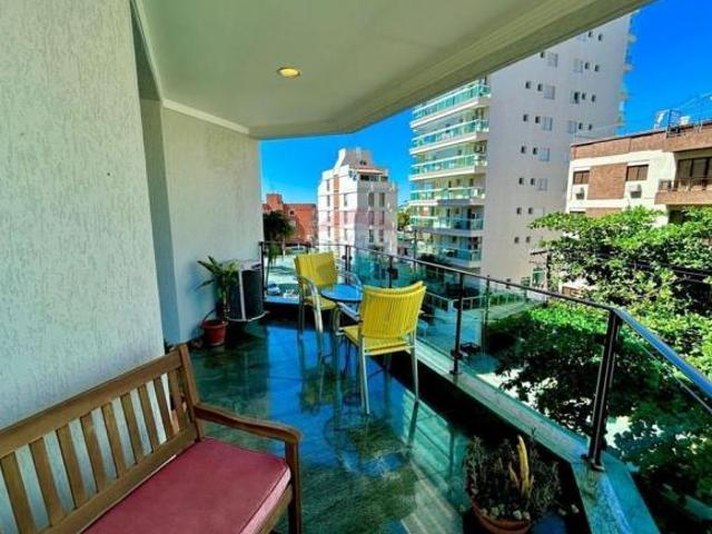 Apartamento à venda na Enseada no Guarujá