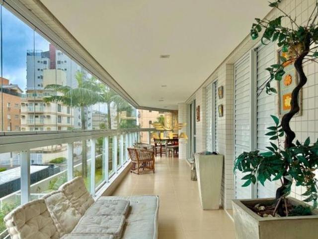 Apartamento à Venda na Enseada no Guarujá | Alfa Imóveis Guarujá
