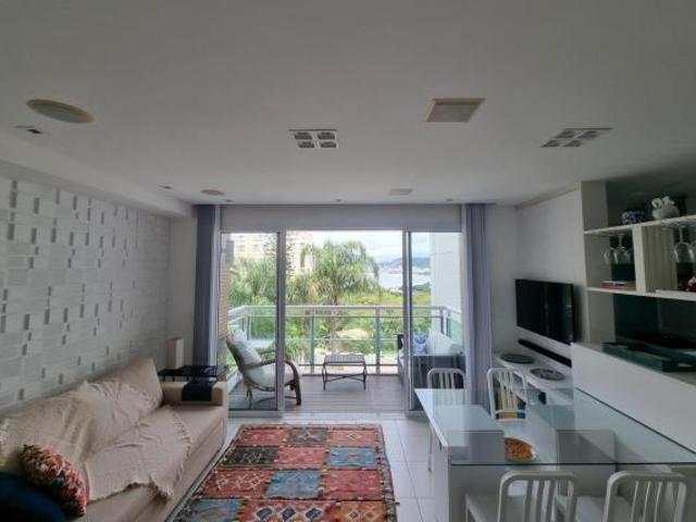Apartamento á venda na Enseada no Guarujá | QVista Inteligência Imobiliária G.