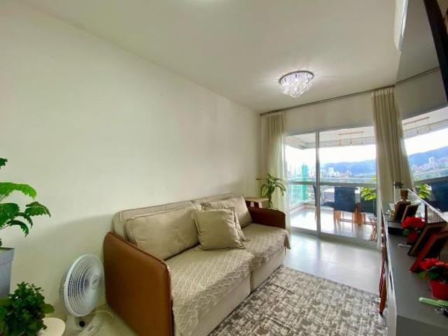 Apartamento à Venda na Enseada no Guarujá | QVista Inteligência Imobiliária G.