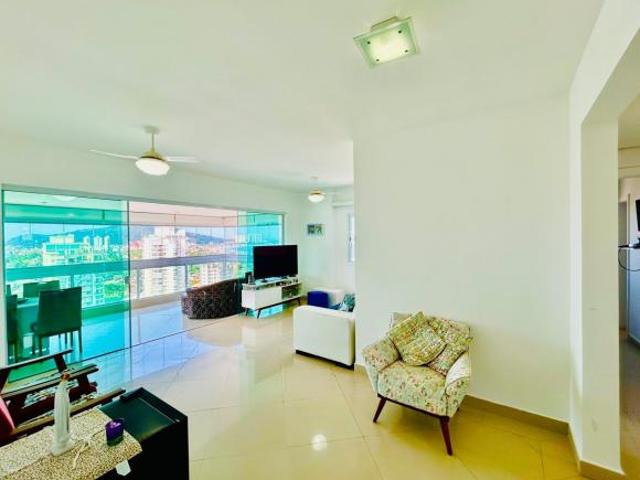 Apartamento à Venda na Enseada no Guarujá | QVista Inteligência Imobiliária G.