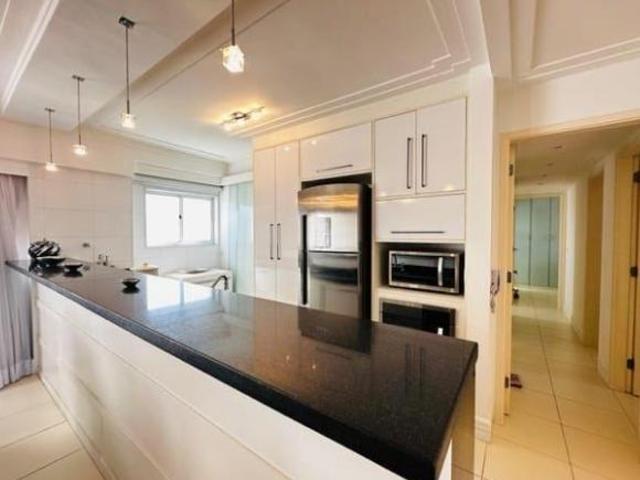 Apartamento à Venda na Enseada no Guarujá | QVista Inteligência Imobiliária G.