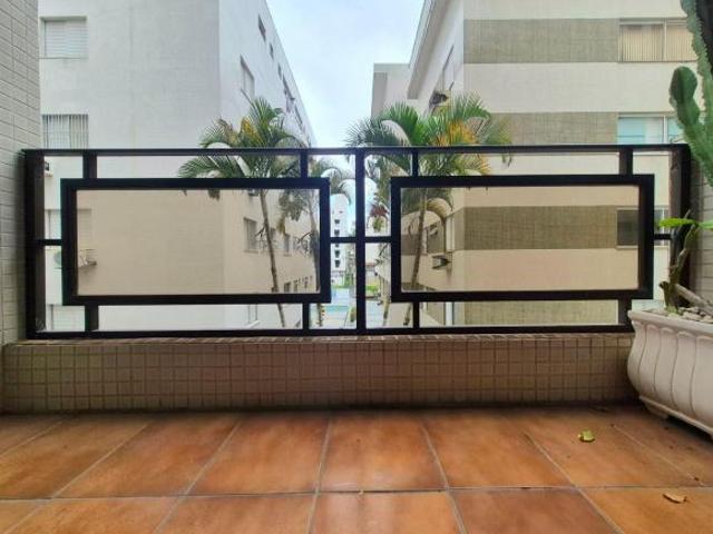 Apartamento à Venda na Enseada no Guarujá | Qvista inteligência imobiliário
