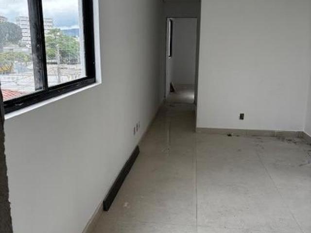 Apartamento à venda na Floresta