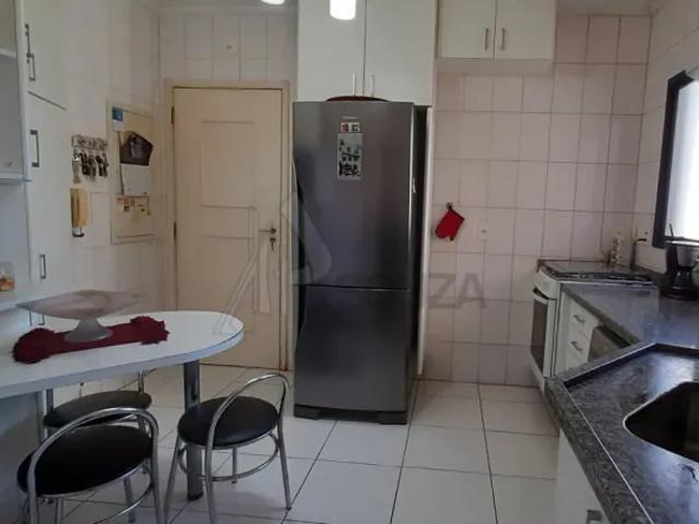 Apartamento a Venda na Água Fria, com 118 m², 3 suítes, 3 banheiros, varanda, 2 vagas