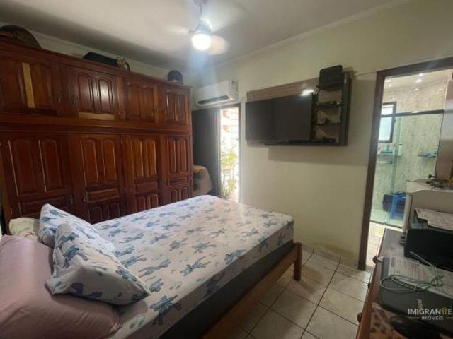 Apartamento à venda na Guilhermina, em Praia Grande SP
