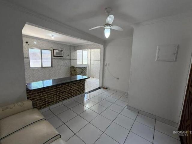 Apartamento à venda na Guilhermina, em Praia Grande SP
