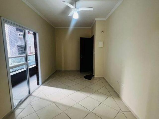 Apartamento à venda na Guilhermina, em Praia Grande SP