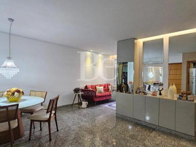 Apartamento à venda na Glória