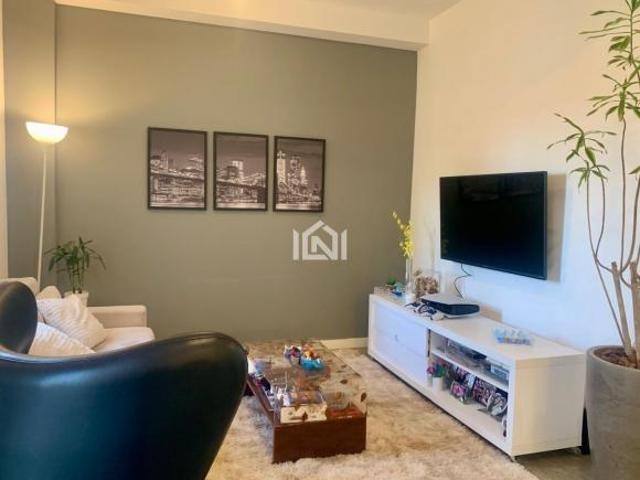 Apartamento à venda na Granja Viana