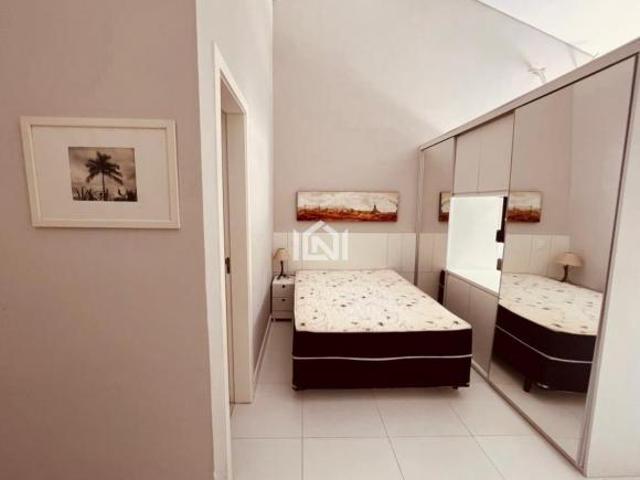 Apartamento à venda na Granja Viana