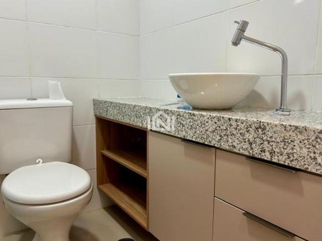 Apartamento à venda na Granja Viana