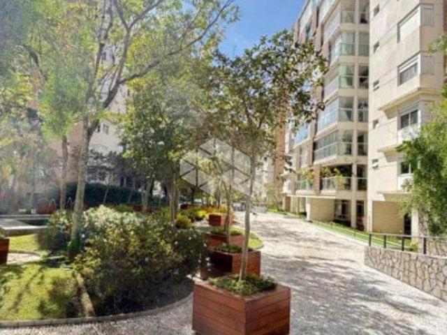Apartamento à Venda na Granja Julieta com 4 Quartos sendo 4 Suítes e 4 Vagas de Garagem