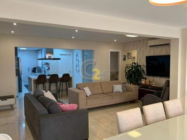 Apartamento á venda na Lapa, 3 suítes, 2 vagas de garagem