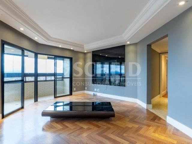 Apartamento á Venda na Lapa com 247m², 4 quartos sendo 4 suítes, 4 vagas