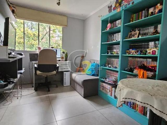 Apartamento à venda na Lapa com 2 quartos e 1 vaga