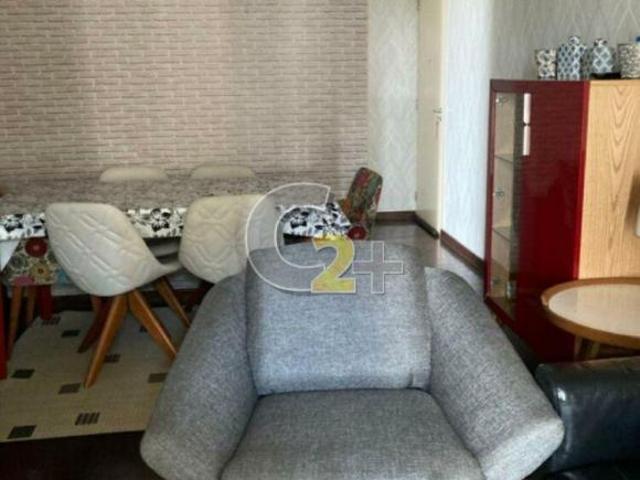 Apartamento à venda na Lapa com 2 quartos e 2 vagas de garagem