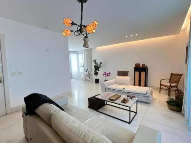 Apartamento à venda na Liberdade