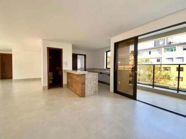 Apartamento à venda na Liberdade