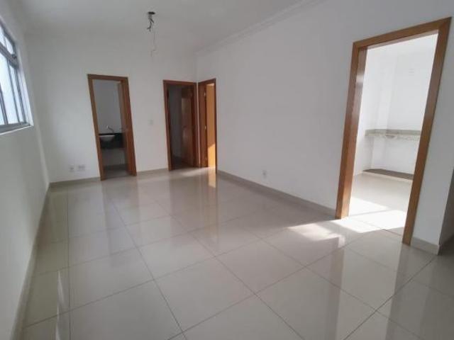 Apartamento à venda na Liberdade