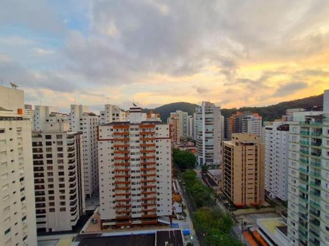 Apartamento à Venda na Pitangueiras no Guarujá | Omega Imóveis