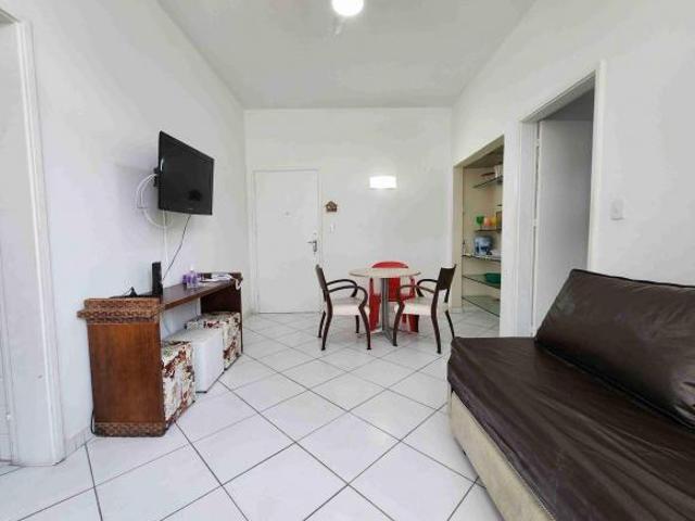Apartamento à venda, na Pitangueiras, no Guarujá / Qvista inteligência imobil.